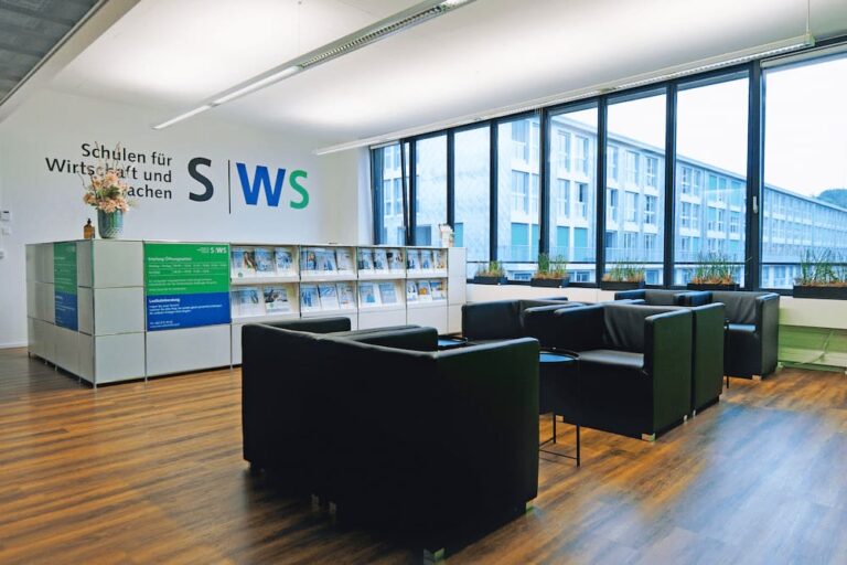 Schulen für Wirtschaft und Sprachen - Weiterbildung